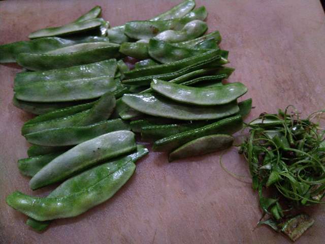 Avarakkai Poriyal - Broad Beans Stir Fry