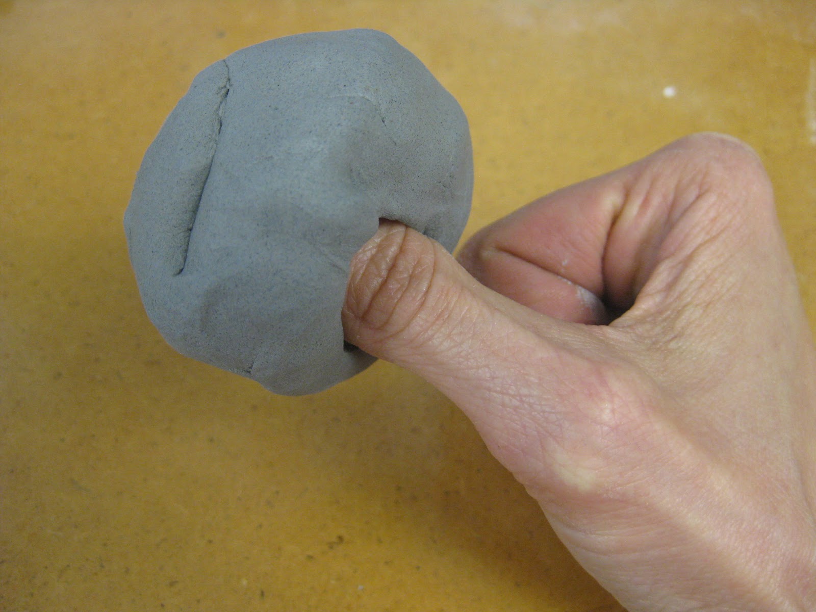 Cassie Stephens: In the Art Room: Pinch Pot Pets