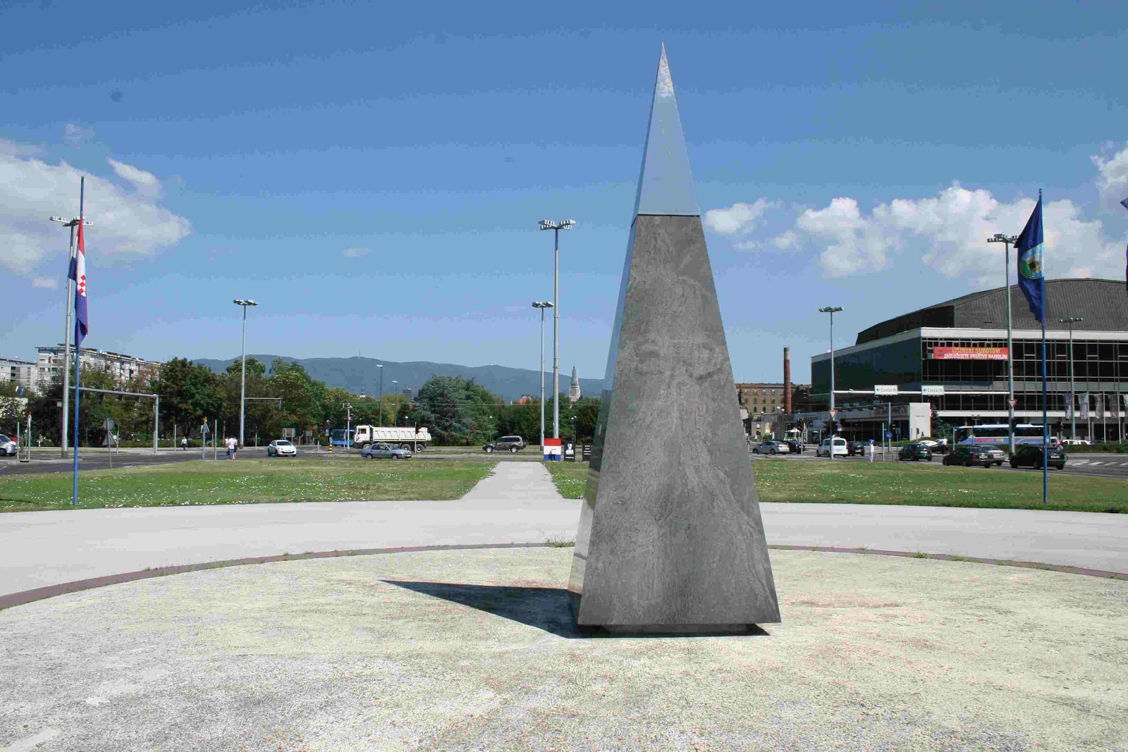 Zagreb - Prikriveni simboli grada: Masonska piramida u Zagrebu - uvod