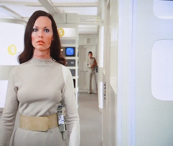 MUSINGS OF A SCI-FI FANATIC: Space:1999 S1 Ep9: Force Of Life [Repaint]