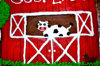 Affordable Cakes by Tiffany: Big Red Barn Cake