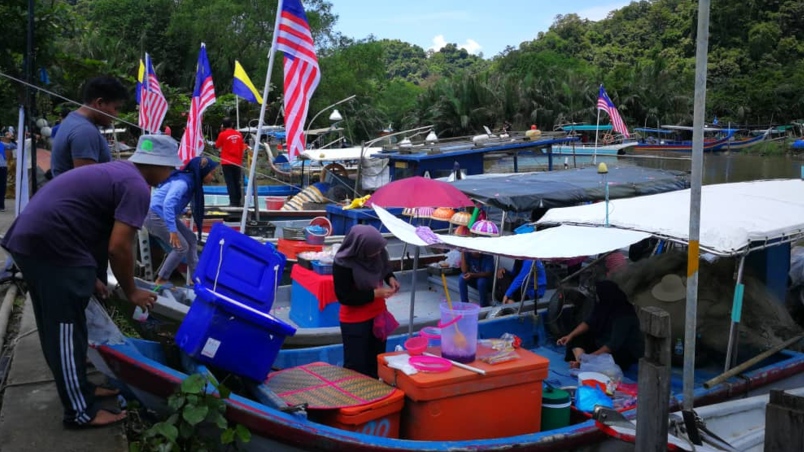 Thru Ups N Downs: What's up Perlis...Floating Market dah ada kat sini