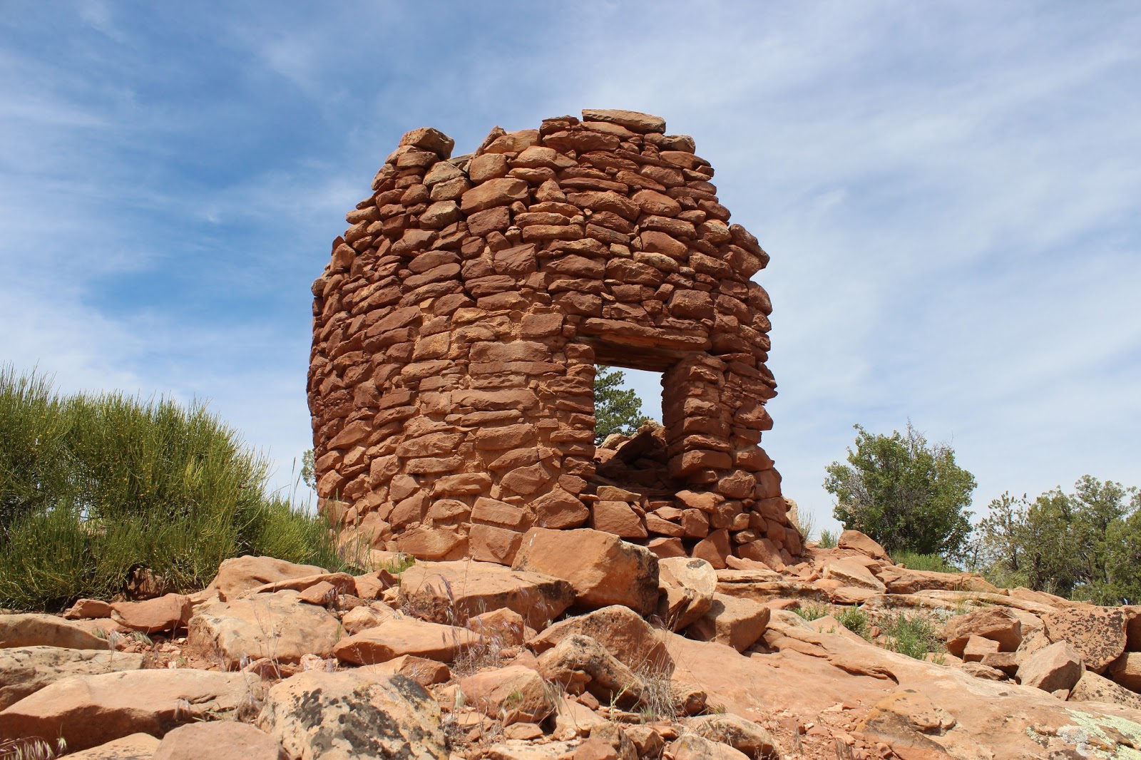 The Southwest Through Wide Brown Eyes: Mule Canyon's Cave Towers Travel ...