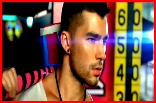 Erika Jayne - Get It Tonight (Feat. Flo Rida) : Videos & Single Review