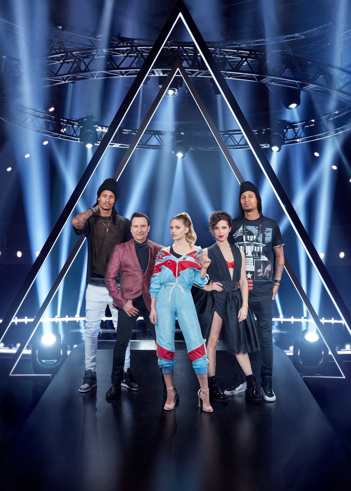 MÉLANIE BRISSON : REVOLUTION - LYDIA BOUCHARD