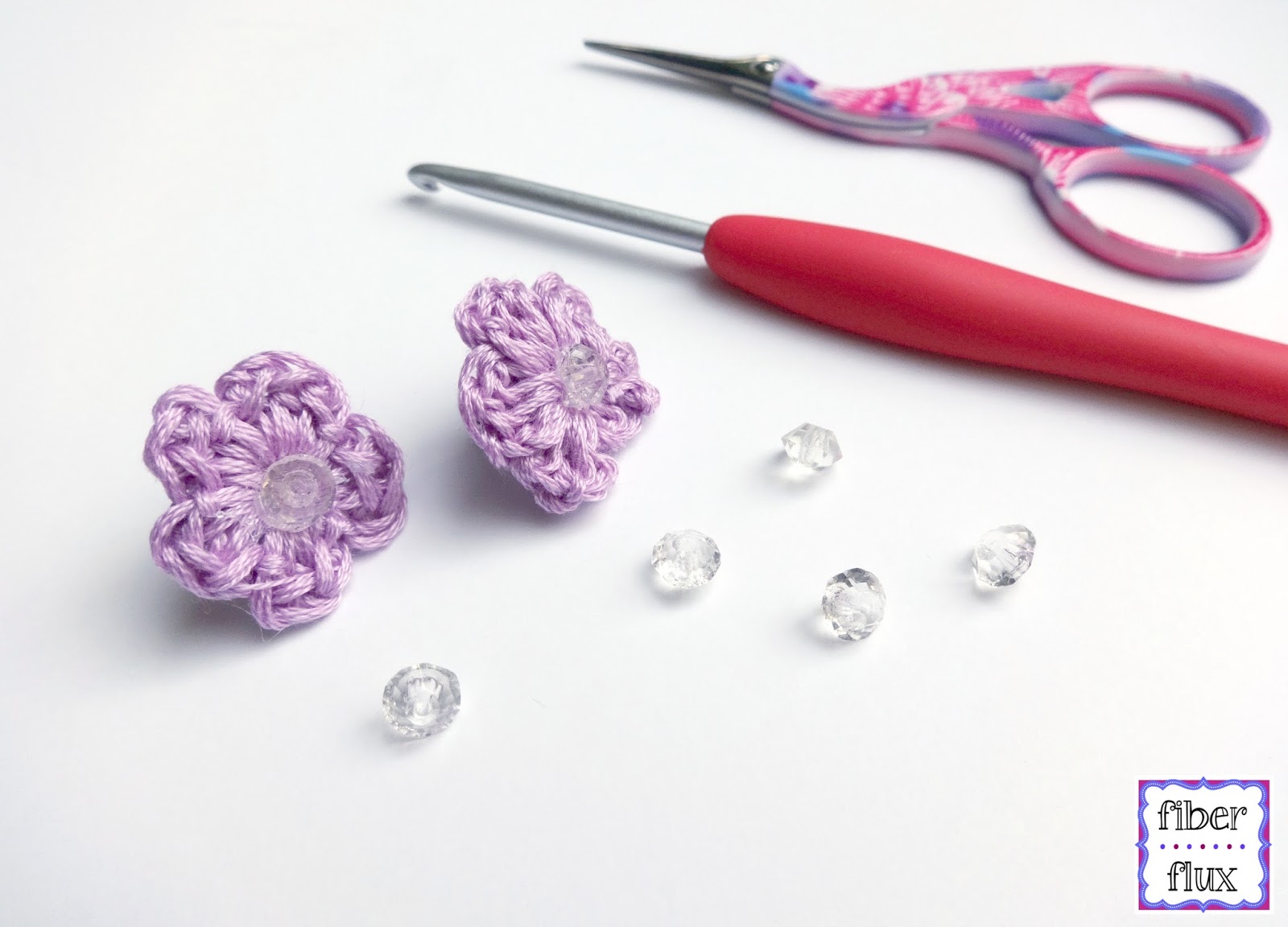 Fiber Flux: Free Crochet Pattern...Little Daisy Earrings!