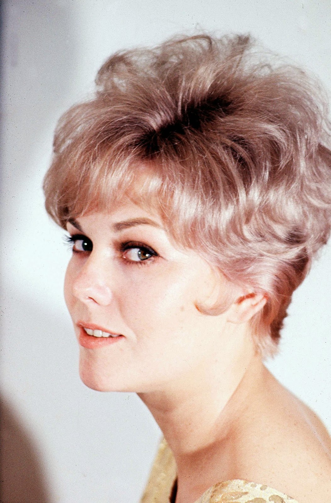 HAIRSTYLE KIM NOVAK
