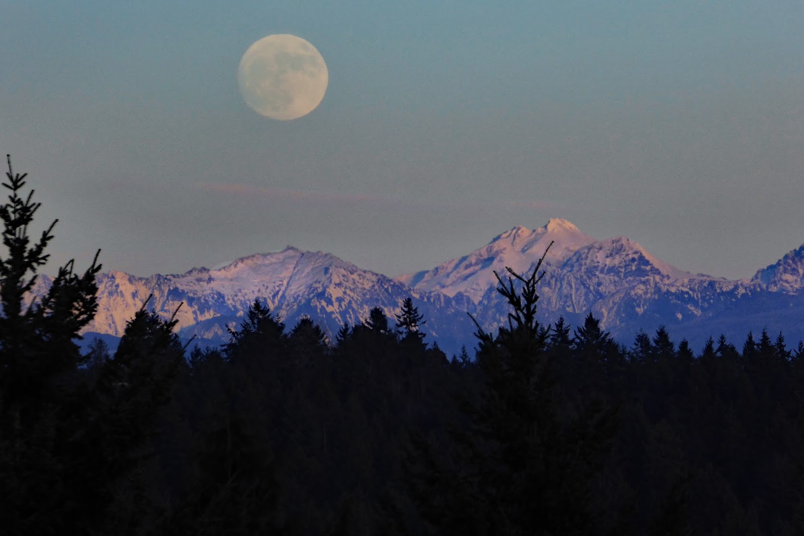 Shoreline Area News: Photo: Moon at Noon
