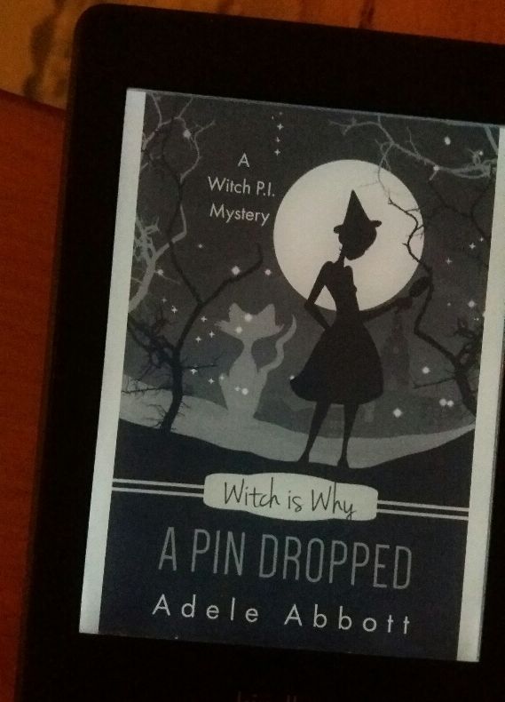Buchvogel: [Rezension] Witch Is Why A Pin Dropped (A Witch P.I. Mystery ...