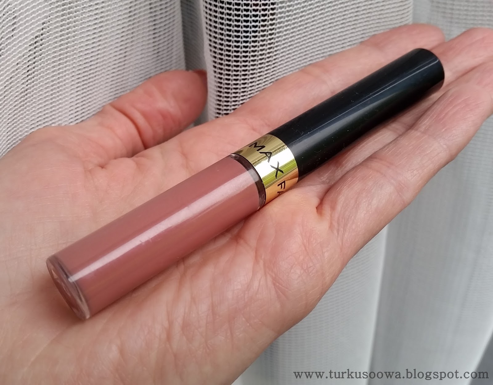 Turkusoowa Beauty Blog: Super-hiper trwała szminka Max Factor Lipfinity ...
