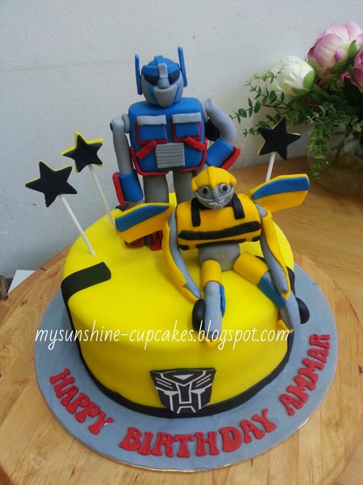 Mysunshine Cake: chocolate moist cake wt Transformers figurine ...