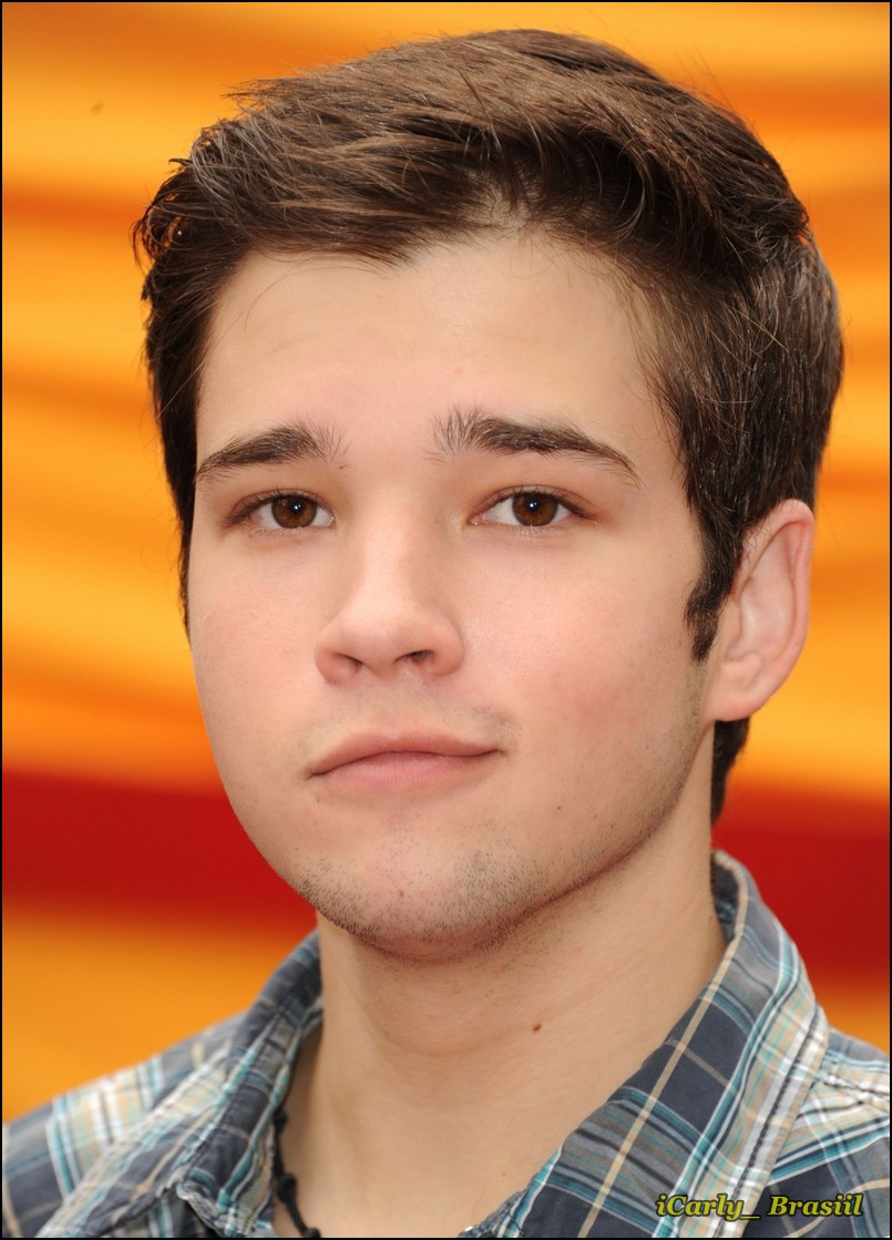 icarly Brasil: Nathan Kress na estreia de Kung Fu Panda 2