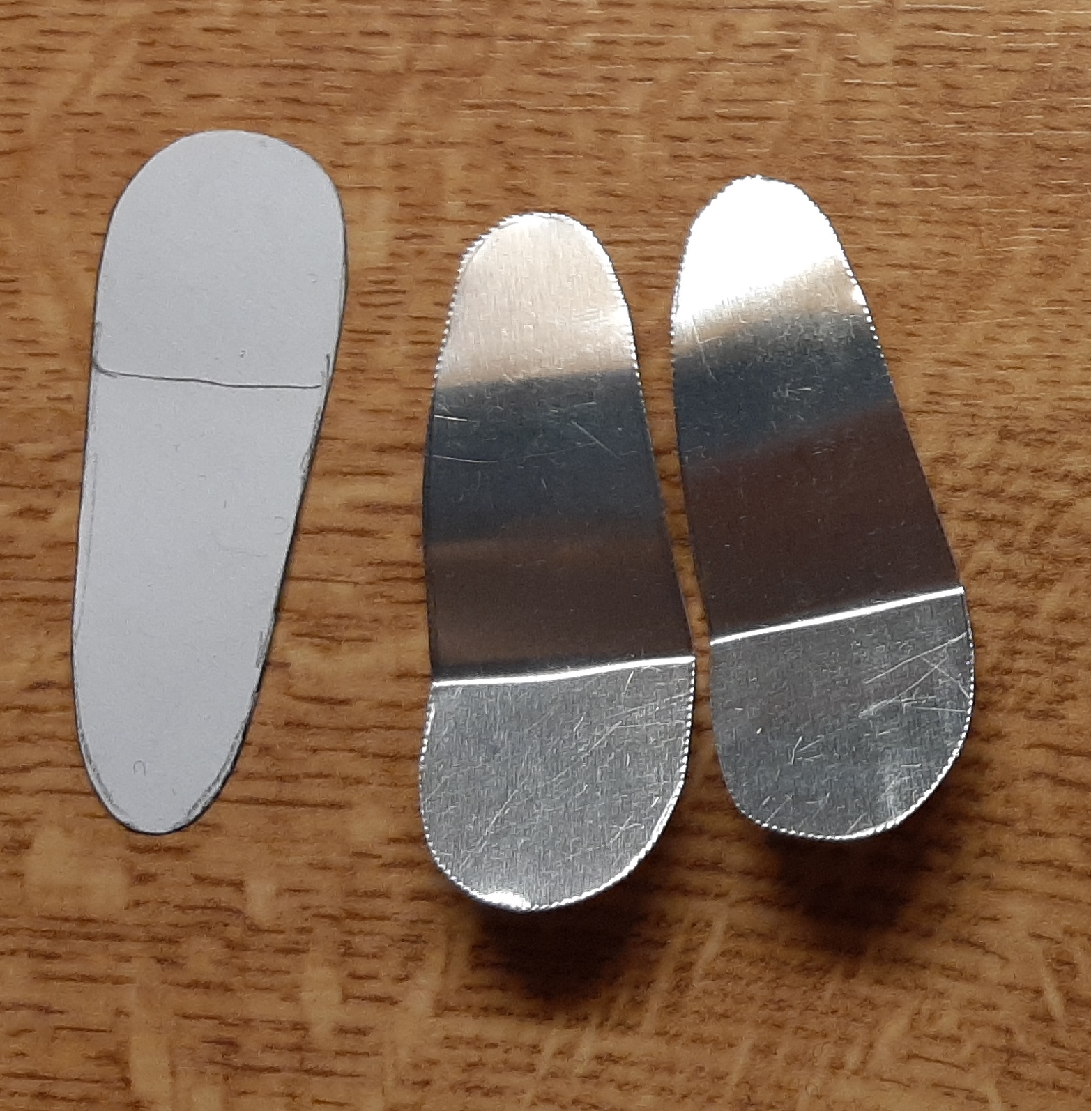 Fashion Doll Shoes: Experiment with metal foil