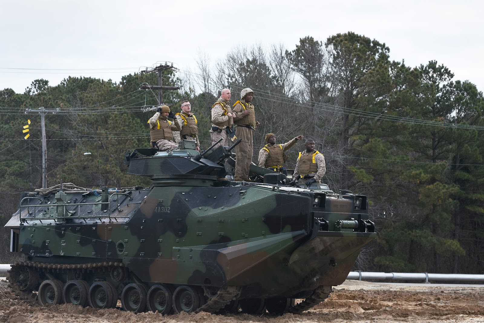 SNAFU!: 4th AAV conducts amphibious assault @ Joint Expeditionary Base ...