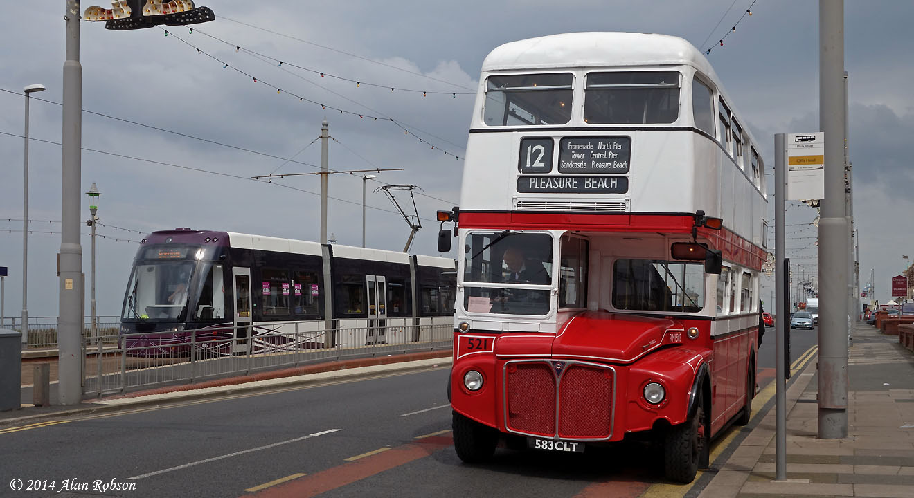 Blackpool Tram Blog: Routemaster 521 enters service on the Seafront 12