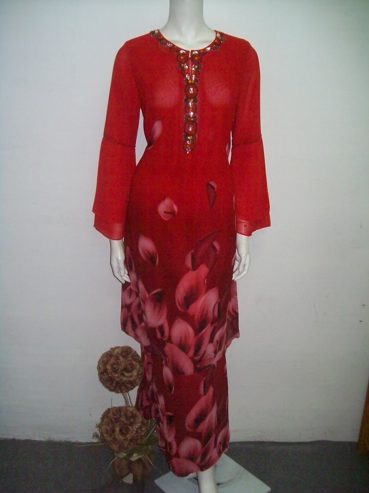 Butik Anggun Pesona: Kurung Moden