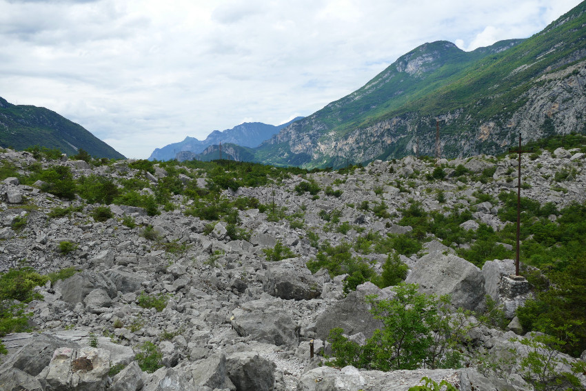Sentiero delle Maroche di Dro: l'itinerario ad anello completo ...