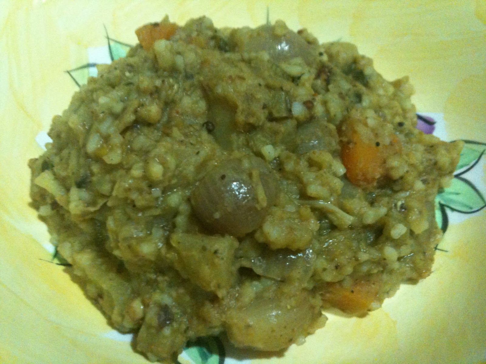 Tease Your Taste Buds: Bisi Bela Bath (Bisi Bele Huli Annam ...