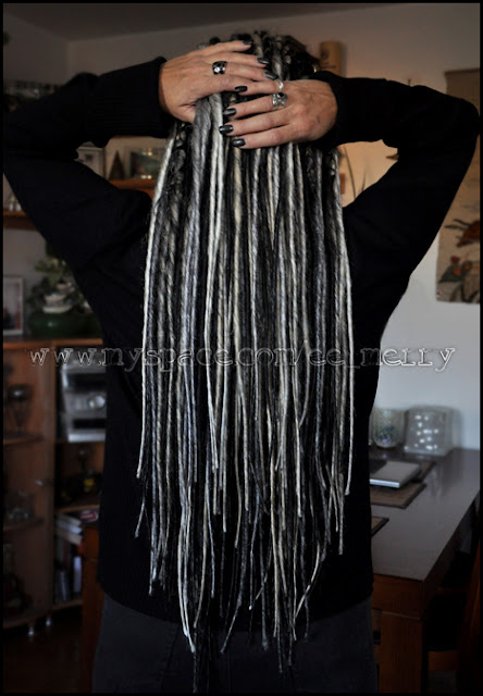 Merry's Synthetic Dreads: 09/11