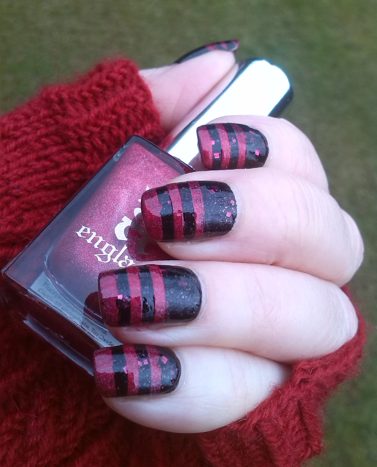 Knitty Nails: Stripey nails with Smart Nail Art Stencils