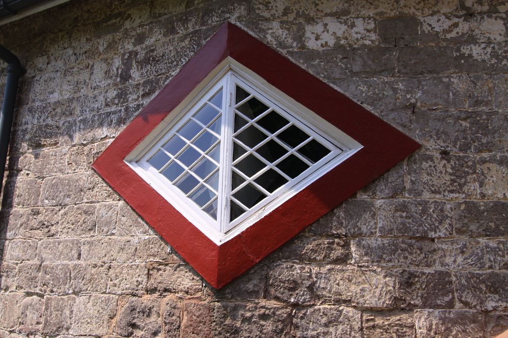 A la Ronde: The 16-Sided House That’s Never Short of Sunlight | Amusing ...