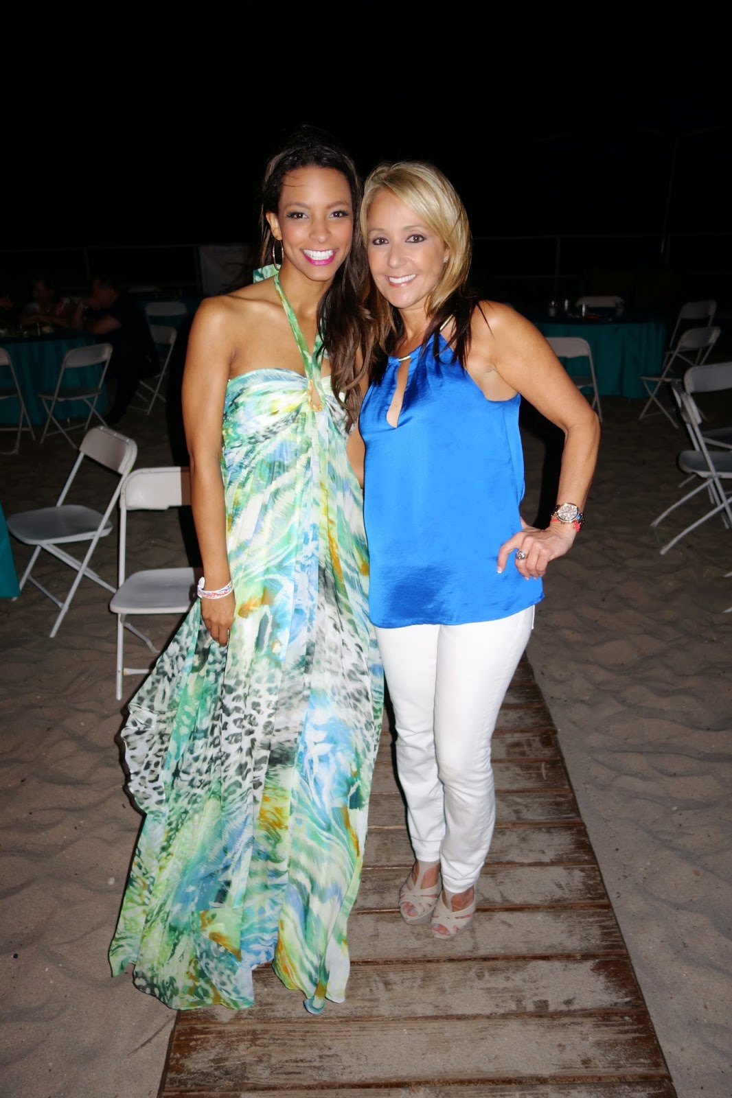 The Crafty Reporter: Constance Jones Host "Toes in the Sand" 2014
