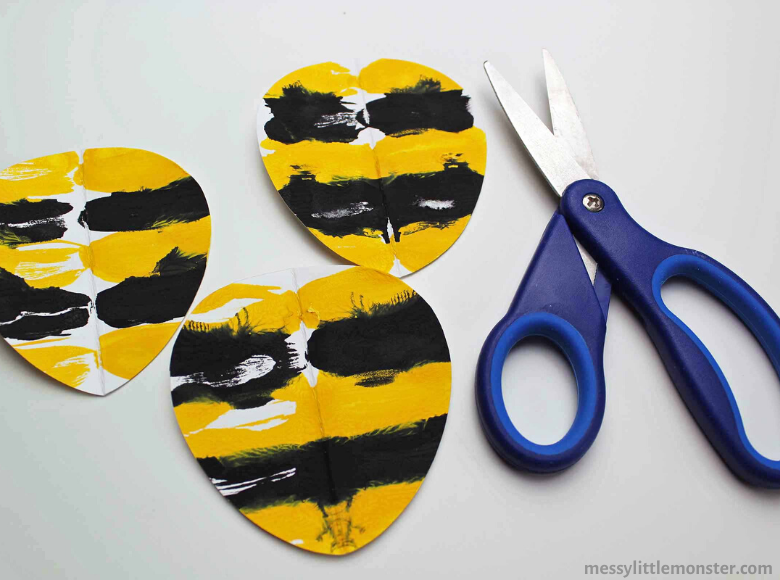 Symmetry Art for Kids - Squish Art Bee Craft - Messy Little Monster