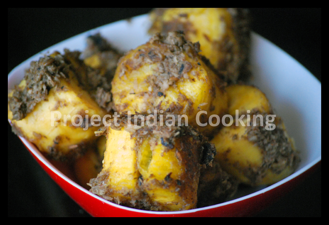 Roz Ka Khana: Rajali Banana Bhaaji - Bananas in coconut gravy