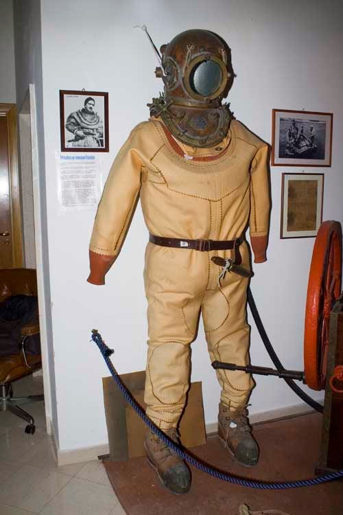 David Copperfield: Ruota/Wheel; Gru/Crane; Scafandro/Diving suit