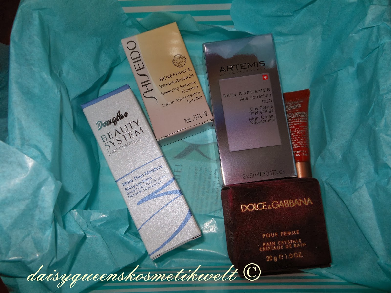 DaisyQueens Kosmetikwelt - keine Frage des Alters: Douglas Box of ...