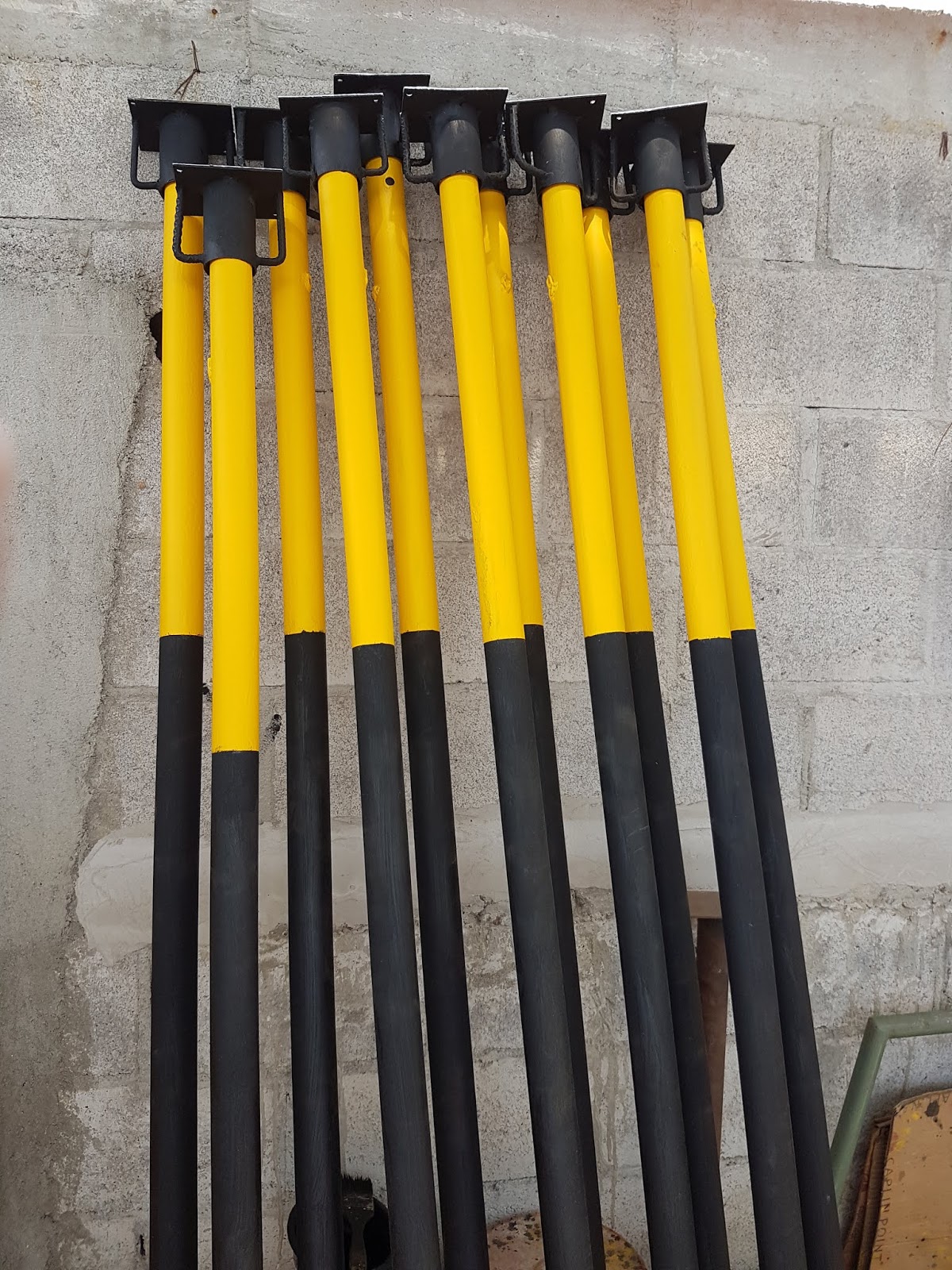 Parales o Tricket de Metal