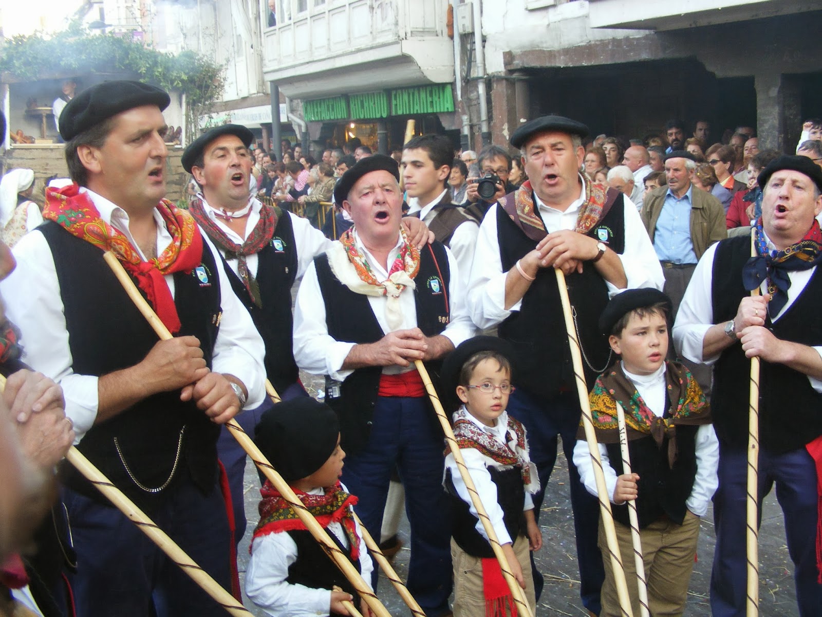 Classify Spaniards in particular culture. - Page 2