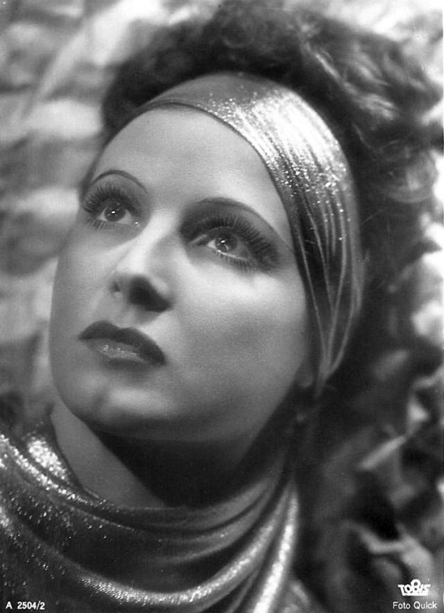 La Jana: Classic Beauty With the Life Ended Tragically Young at the ...