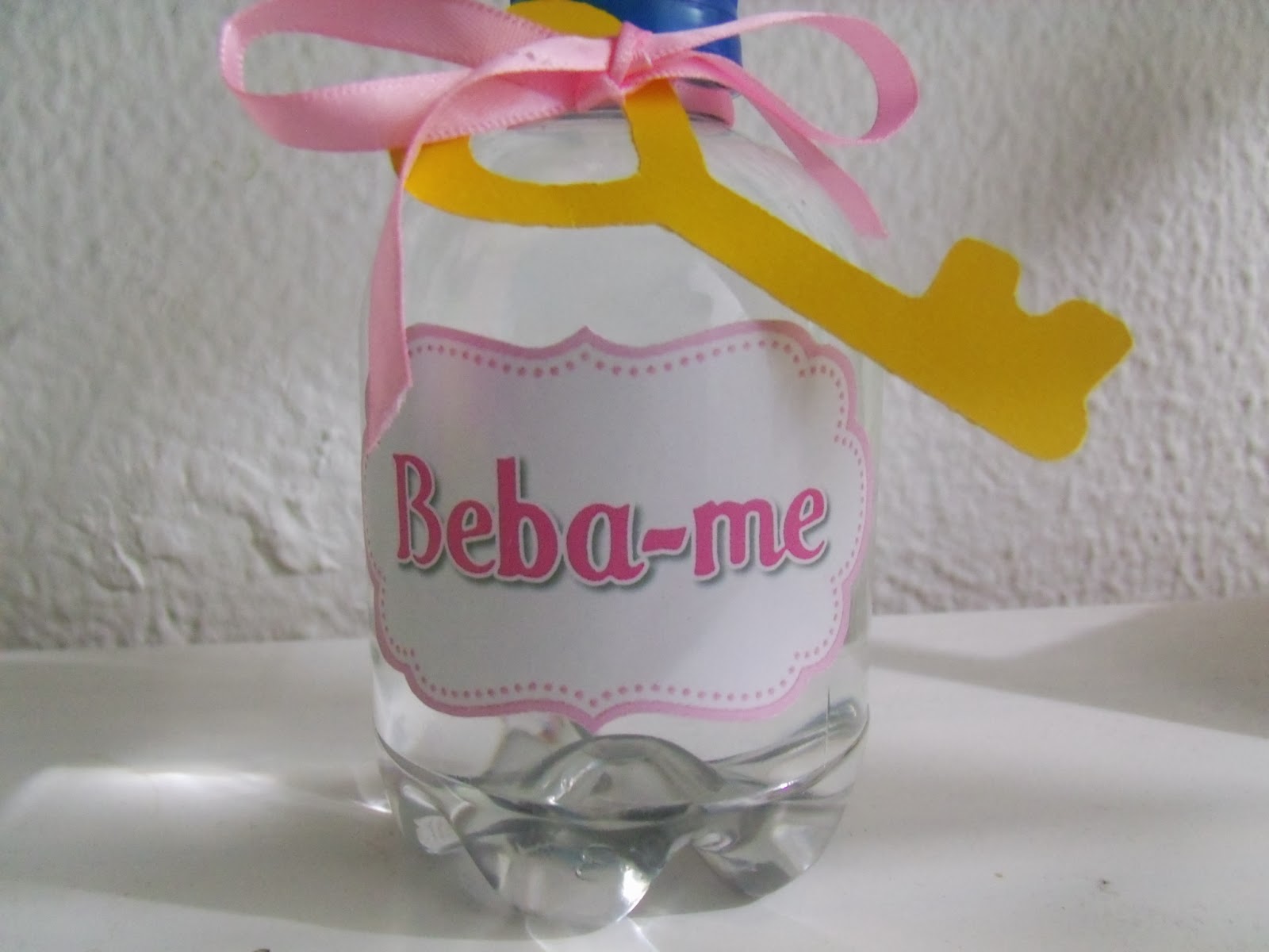 B.Lembrancinhas: Rótulo Beba-me para água - ANPDM