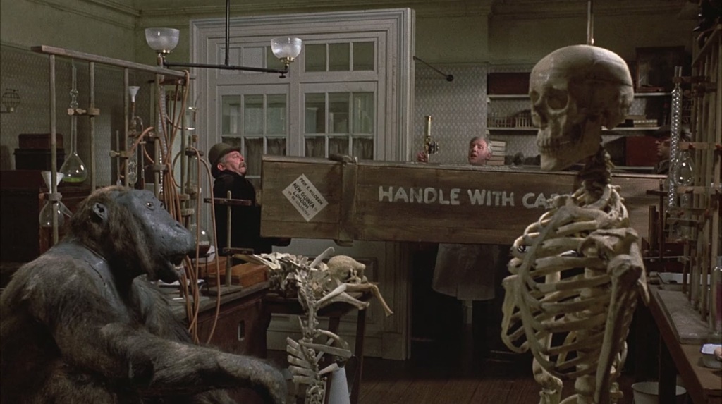 The Bloody Pit of Horror: Creeping Flesh, The (1973)