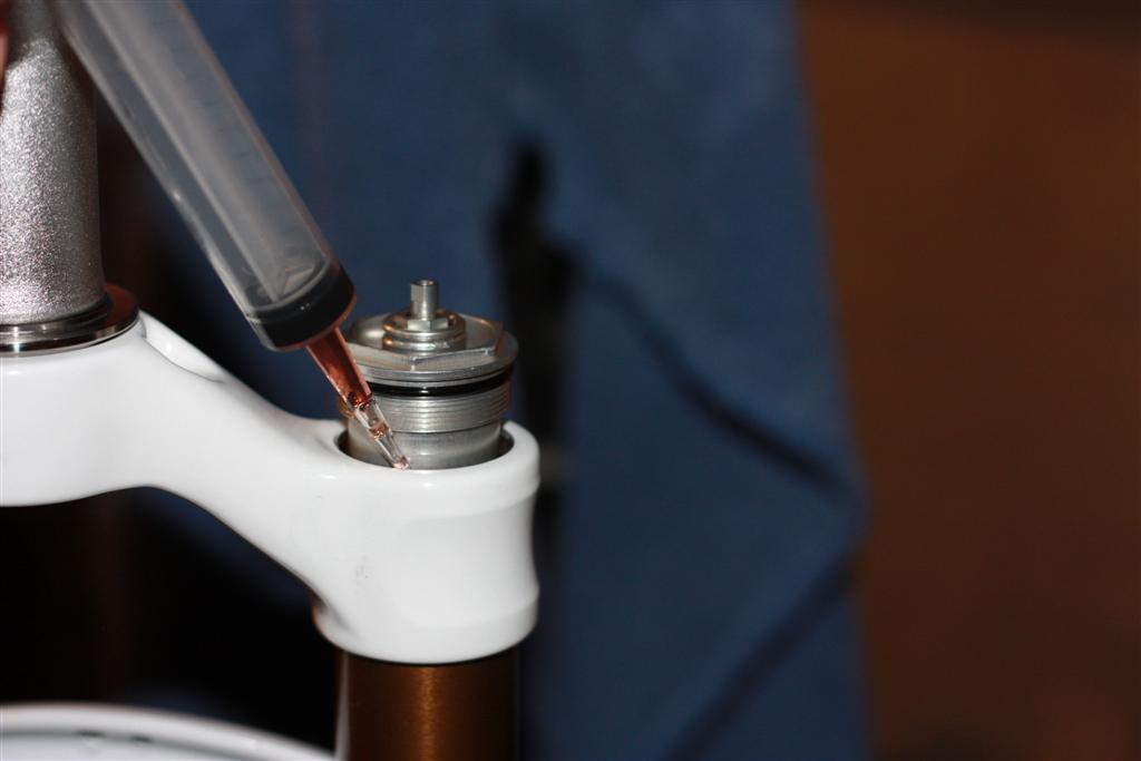 Hack Racer: TECH: Part 4 of 4 - How to bleed Fox FIT cartridge and ...