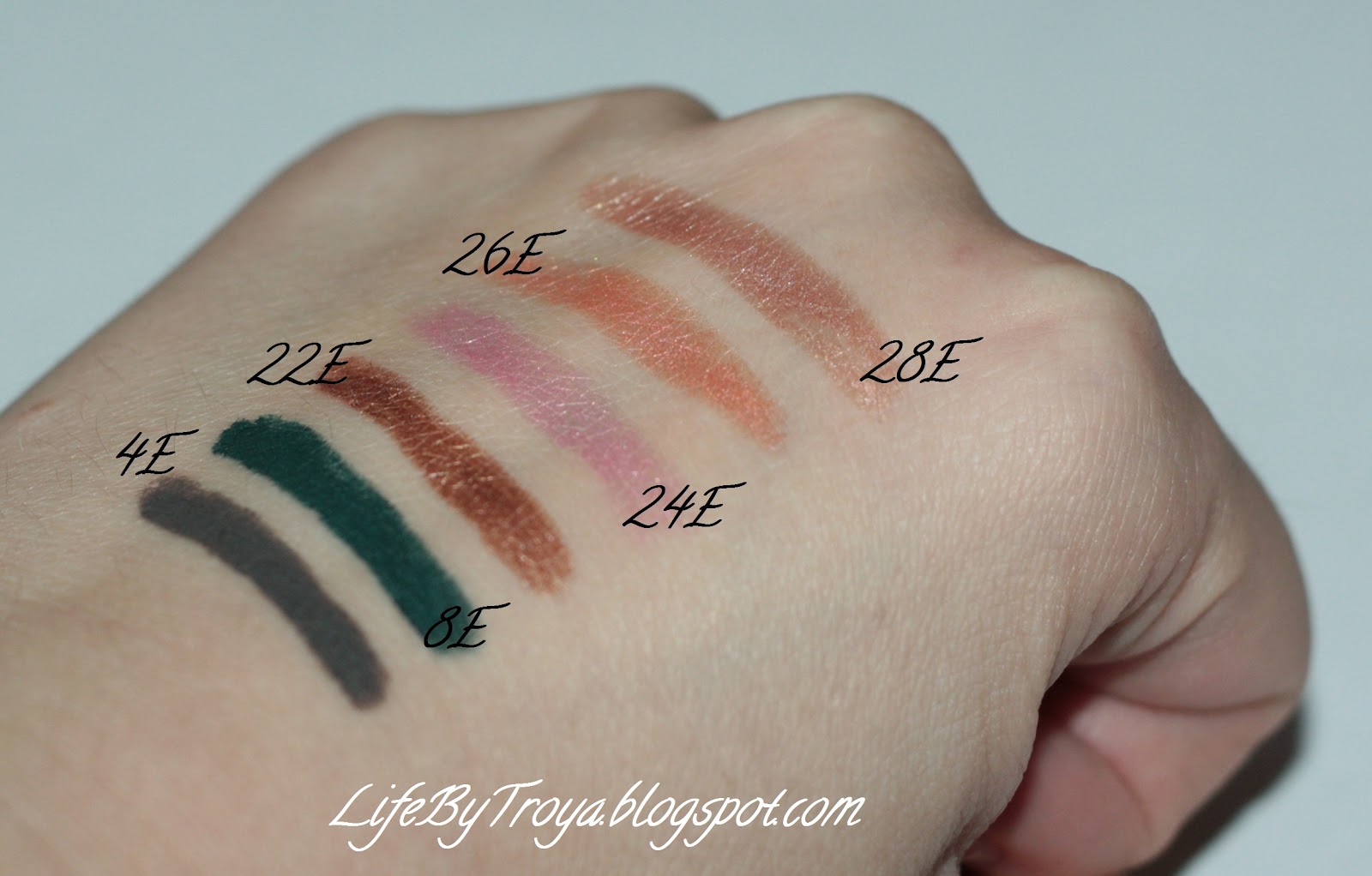 Review:: Eyeshadow pencils Make up for ever Aqua shadow #28E, 26E, 24E ...