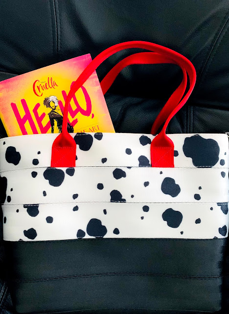 Picturing Disney: Cruella Fashion Doll: A Devilish Treat For Fans Picturing Disney: Cruella Fashion Doll: A Devilish Treat For Fans