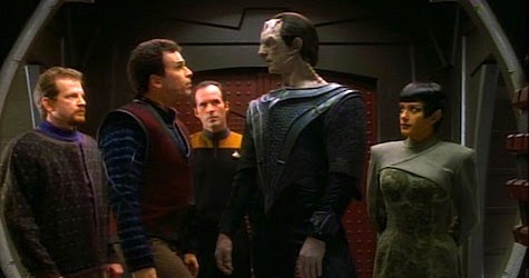 Doux Reviews: Star Trek Deep Space Nine: The Maquis, Part 1