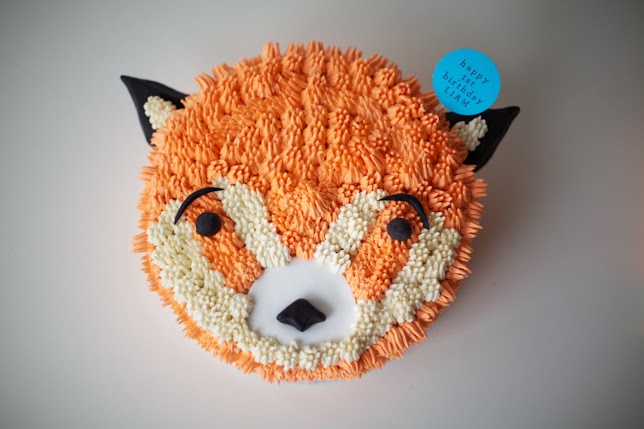 Coco Cake Land - Cakes Cupcakes Vancouver BC: Red Panda Cake!