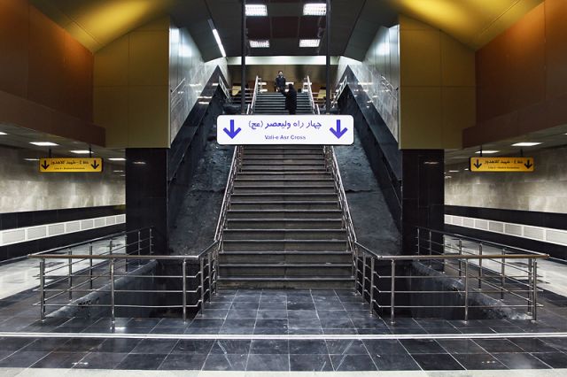 Uskowi on Iran - اسکویی در باره ایران: New Tehran Metro Line 3 in operation