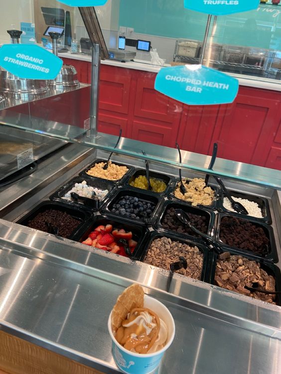 Fro-Yo Girl Speaks: California Froyo Shop Openings and Closings in 2020