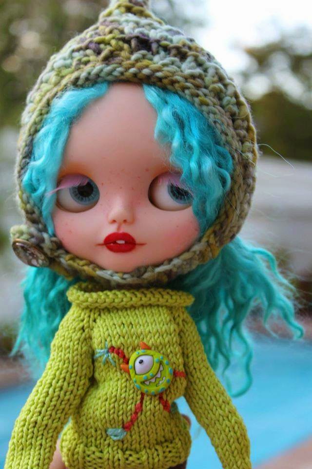 A BLYTHE IN THE HOUSE: Girls For Adoption