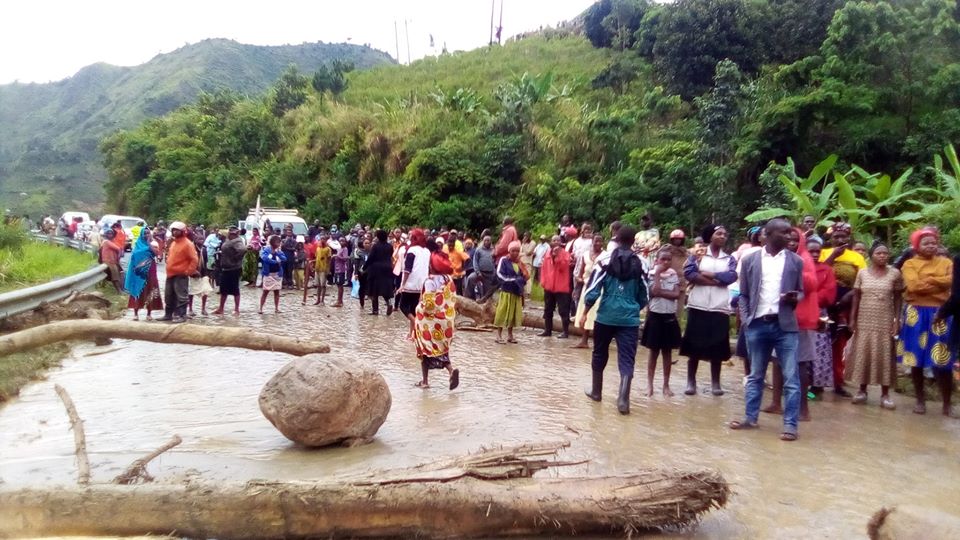 Kasese Humanist School: Floods hit Kasese as river Mubuku, Nyamwamba ...