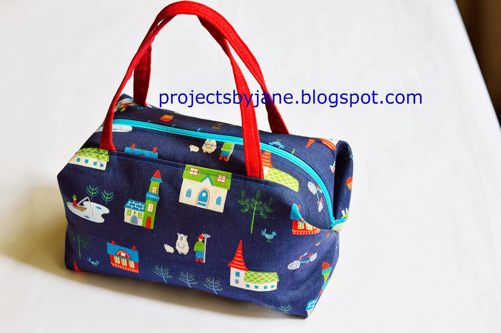 Jane's Little Boxy Bag Pattern | Projects by Jane