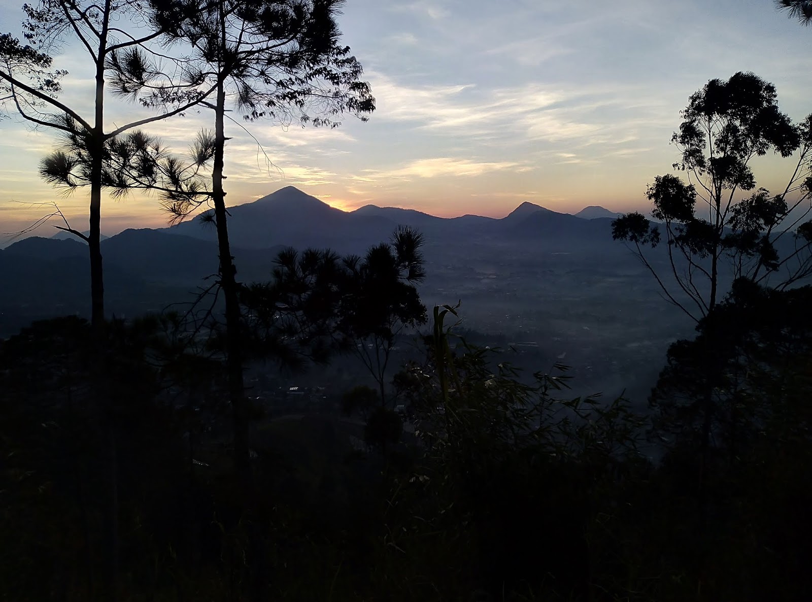 Gunung Putri, Lembang