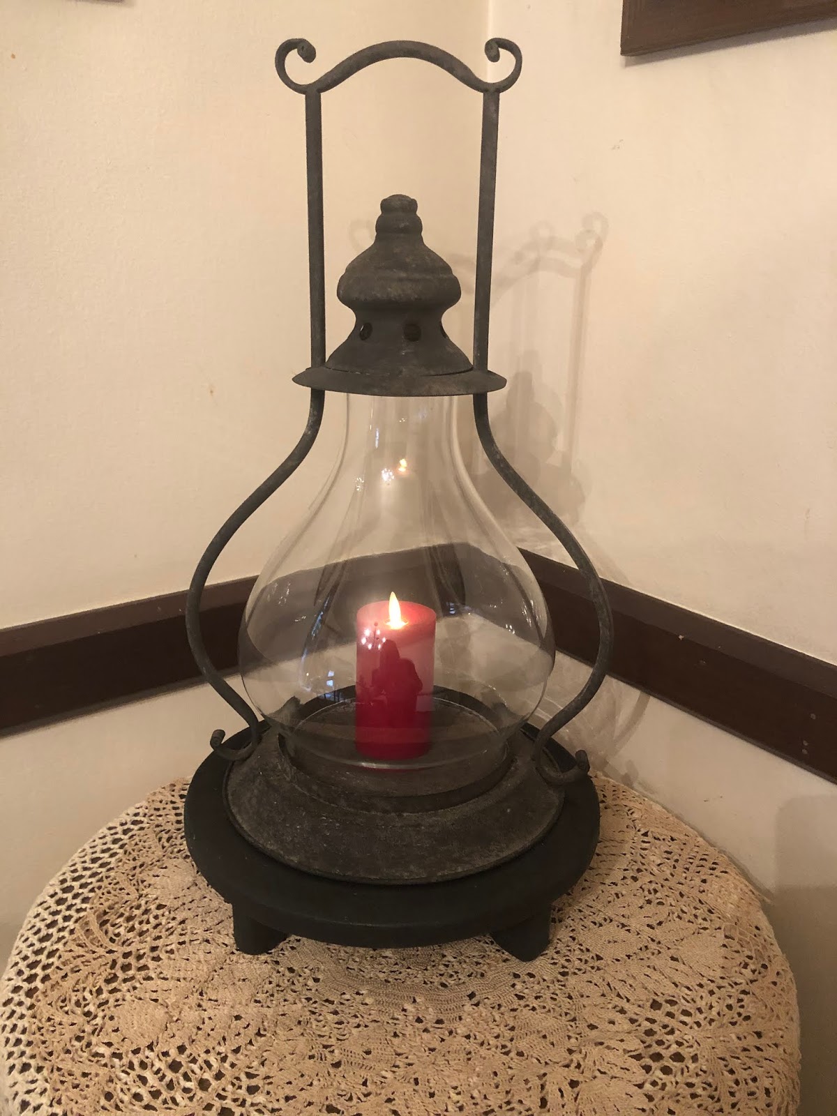 Tiny Tool Time: How To Build A Colonial Table Riser