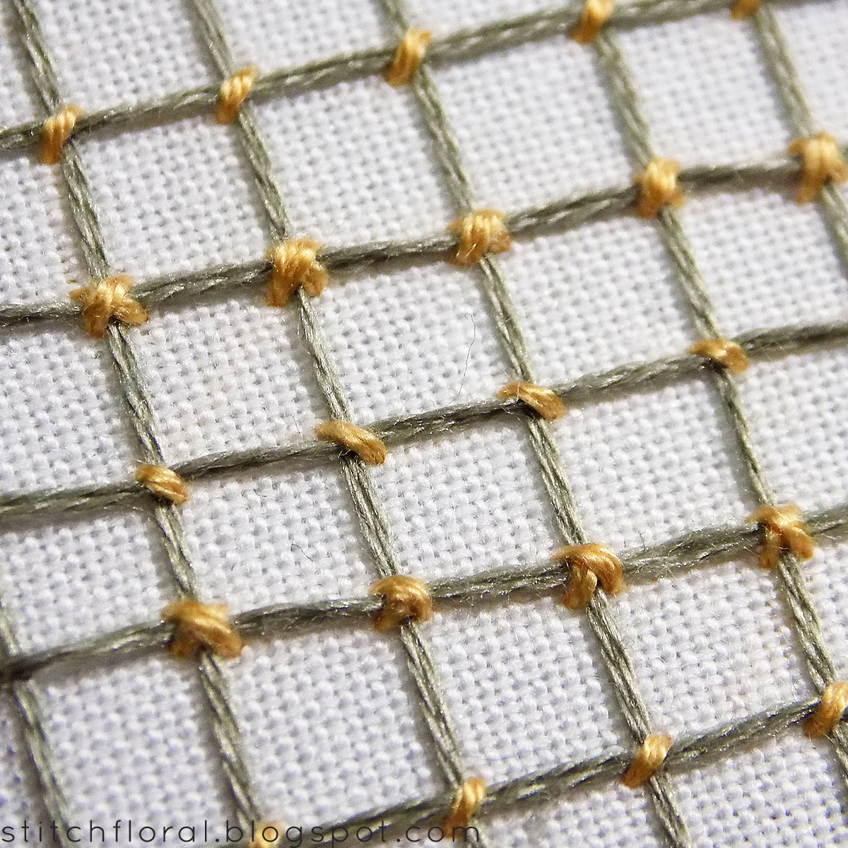 Lattice work variations: 8 examples - Stitch Floral