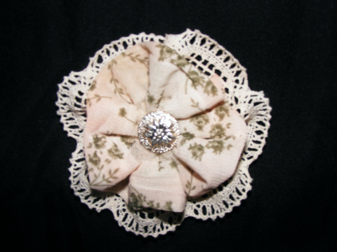 Poarta handmade!: BROSE SI ACCESORII HANDMADE