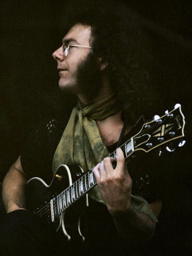 Rockfile Radio Rock Files: Happy Birthday ROBERT FRIPP (video)